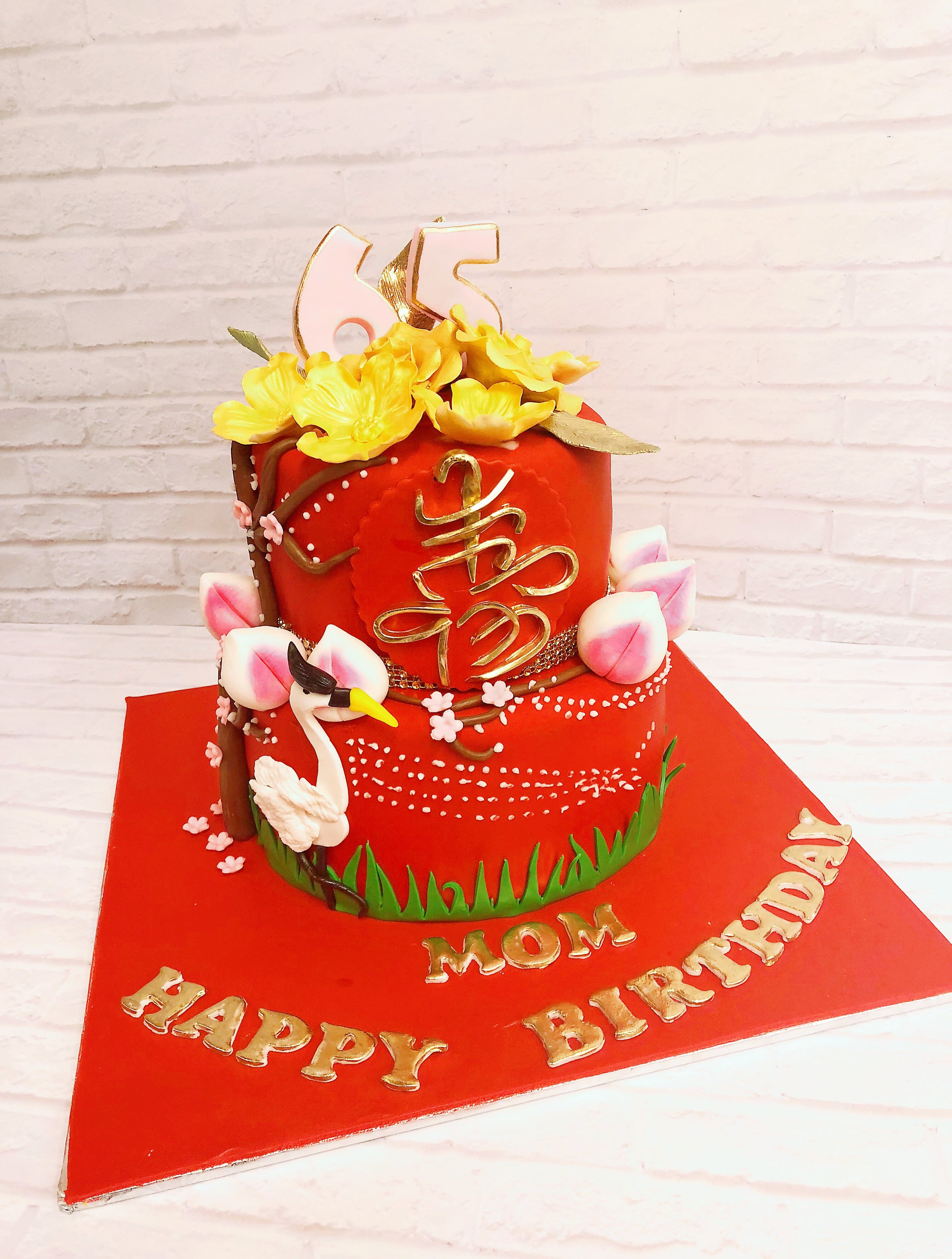 Golden Flowers and Crane Cake | LOUIS XIV CAKE AND WEDDING